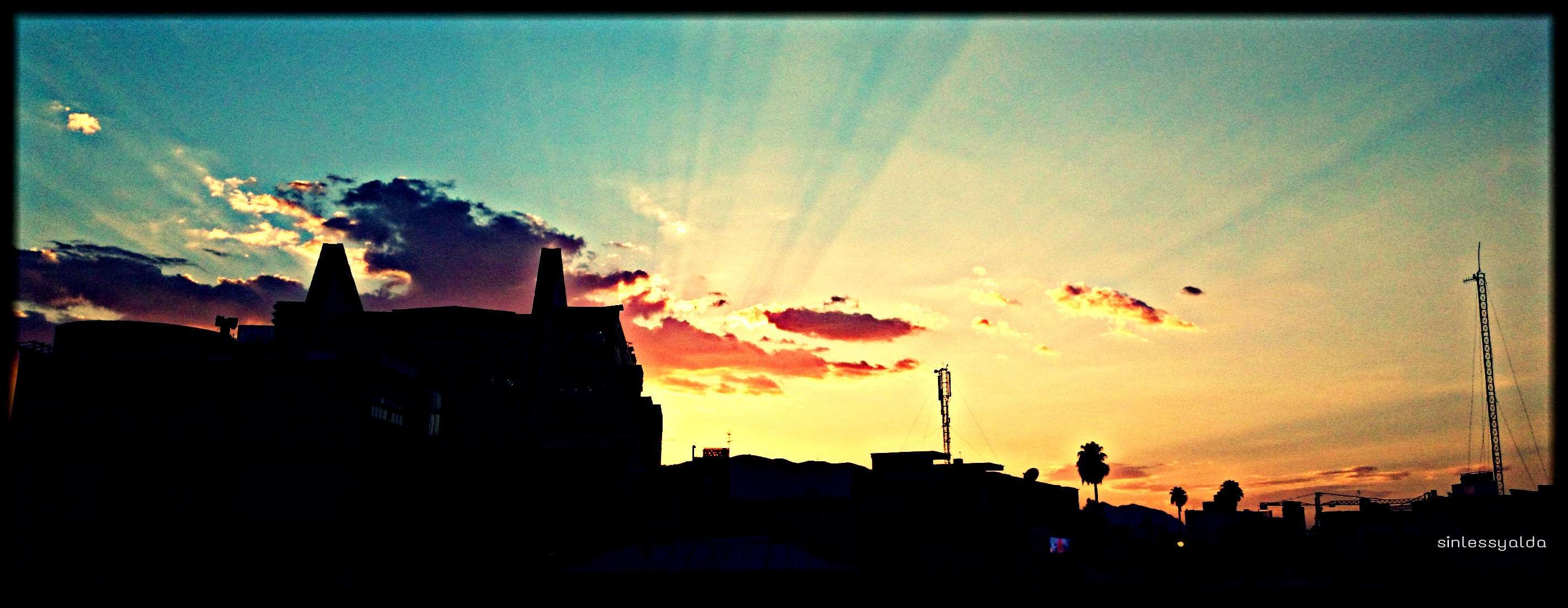 Overexposed Wallpaper Overexposed Noisy Film Frame With Heavy Noise ...